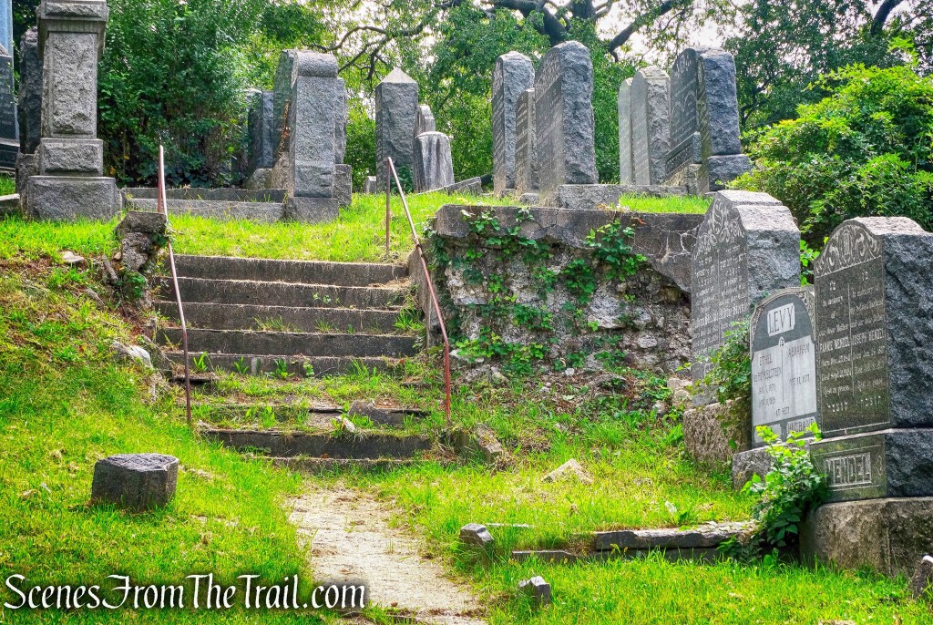Machpelah Cemetery – Abandoned in Queens