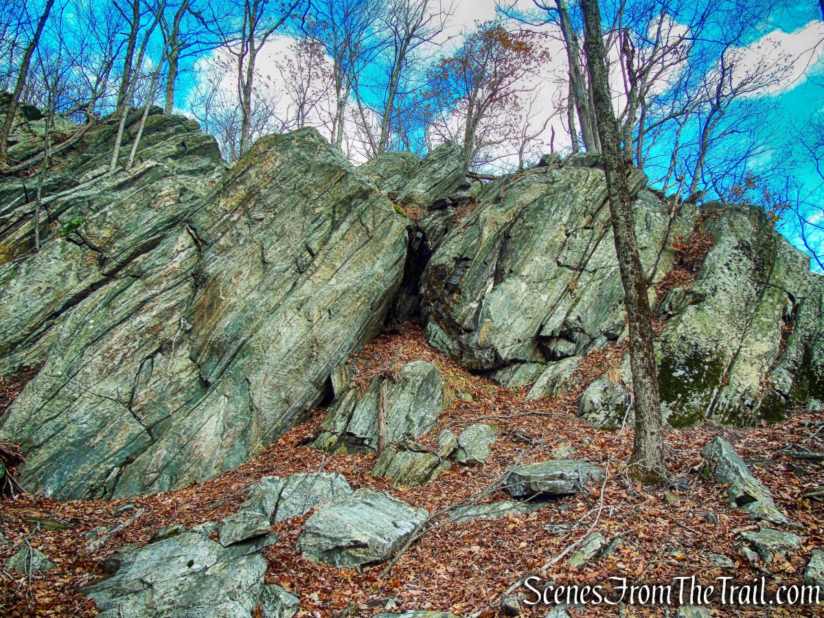 Leatherman’s Loop and Rocks Trail – Ward Pound Ridge Reservation