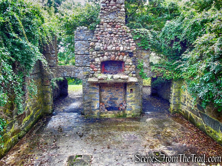 Bancroft’s Castle on Gibbet Hill