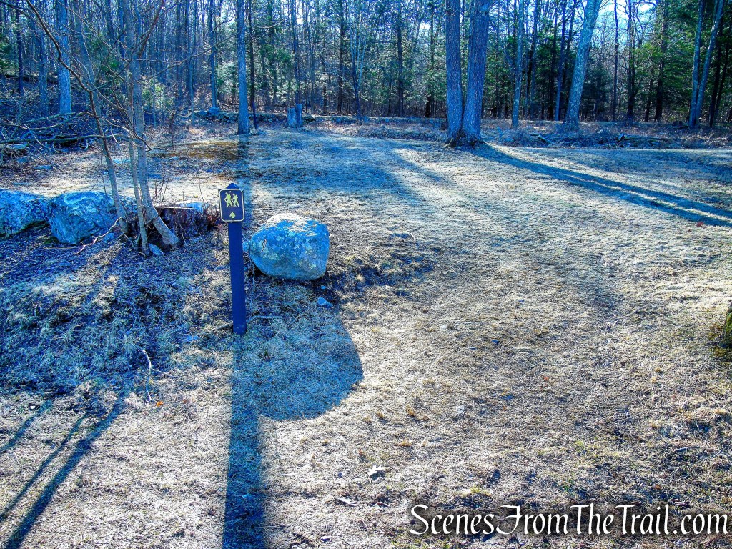 Tower Trail Loop – Mount Tom State Park