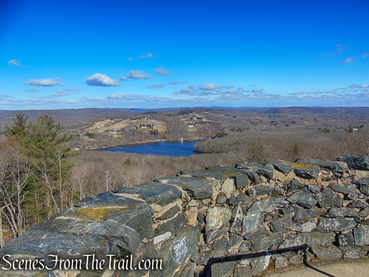 Tower Trail Loop – Mount Tom State Park