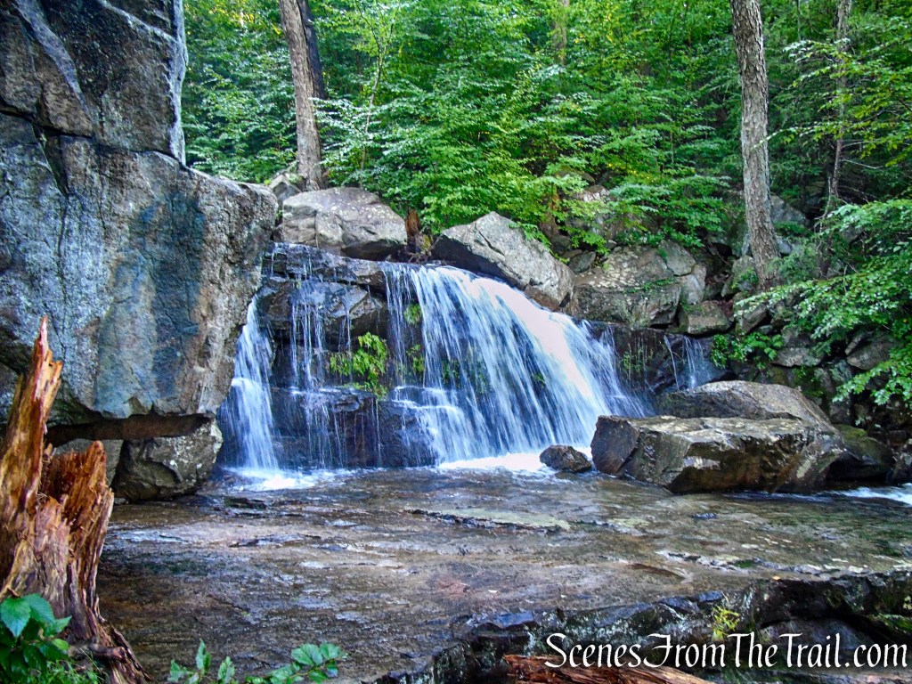 Mineral Springs Falls and Jupiter’s Boulder – Black Rock Forest