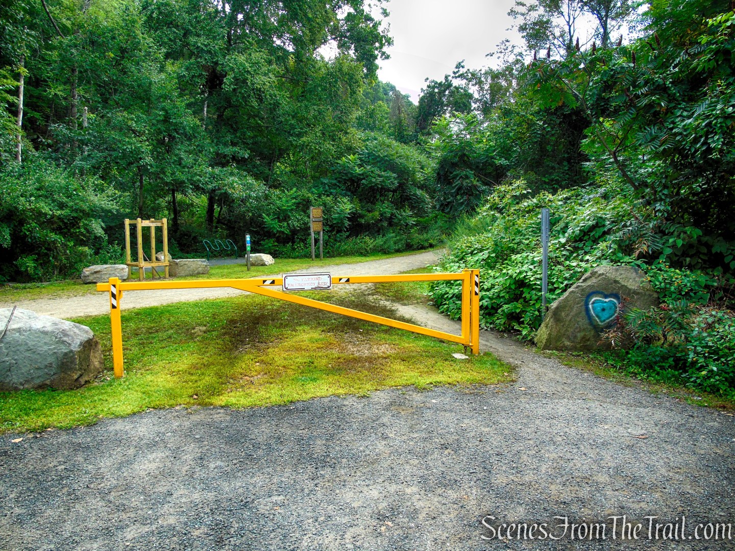 Squaw Cave, Flag Rock and Mohegan Trail Loop – Bolton Notch State Park