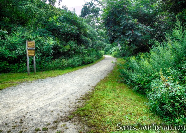 Squaw Cave, Flag Rock and Mohegan Trail Loop – Bolton Notch State Park